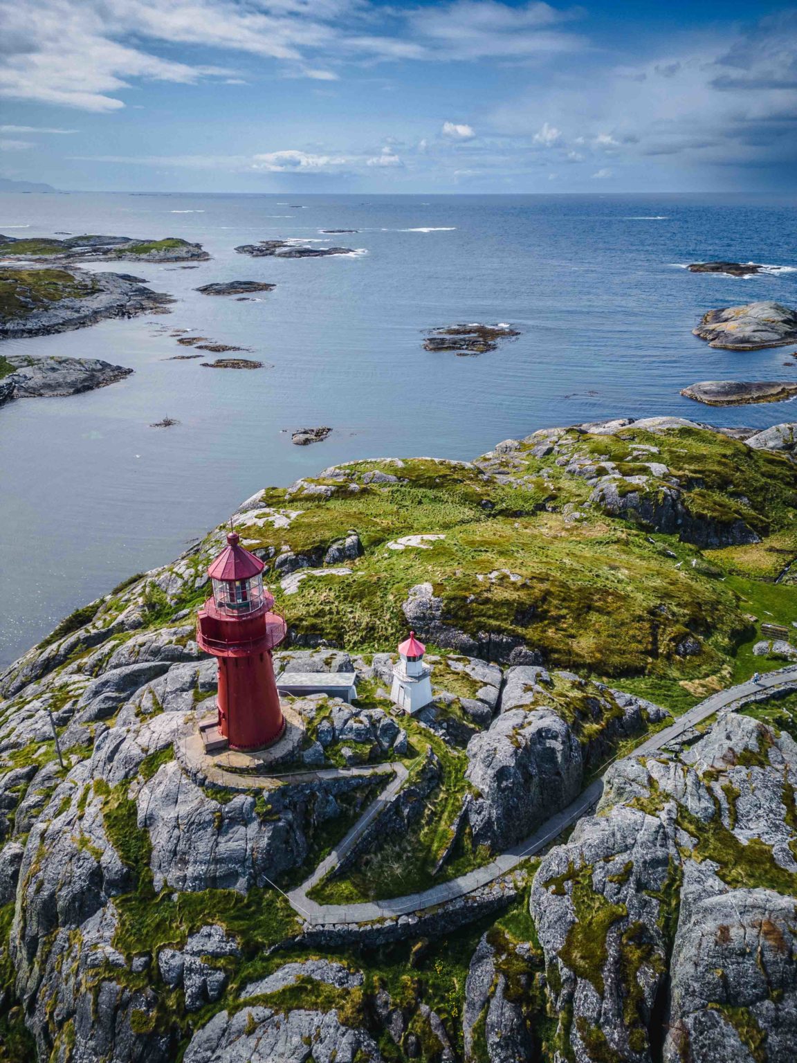 Ona Lighthouse - Ona Havstuer